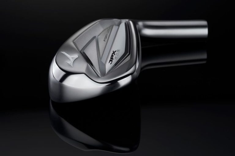 飛び、打感、やさしさのバランスを兼ね備えたミズノ「JPX 923 FORGED」アイアンと、まさにツアーを意識したキャビティアイアン「JPX ...